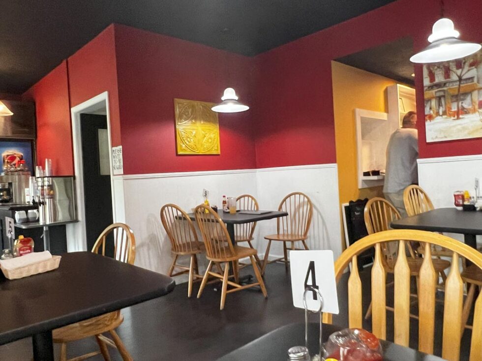 Morning Mist Cafe: A Hidden Gem in Gatlinburg's Arts & Crafts Community ...